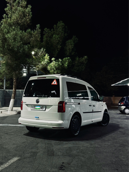 Продаётся VolksWagen Caddy Kombi В Хорошем Состояний