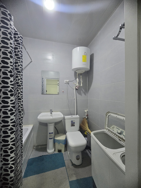 Продается новая 1ком квартира на 3 этаже, ор:Канечка,базарчик, 12школа