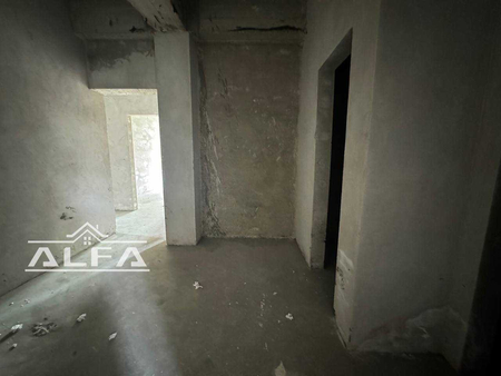3 xonali 90m² 2-qavat sotiladi