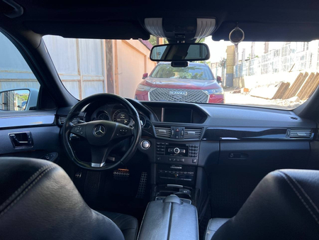 Mercedes Benz E350 W212 Amg пакет 2009 в хорошем состоянии