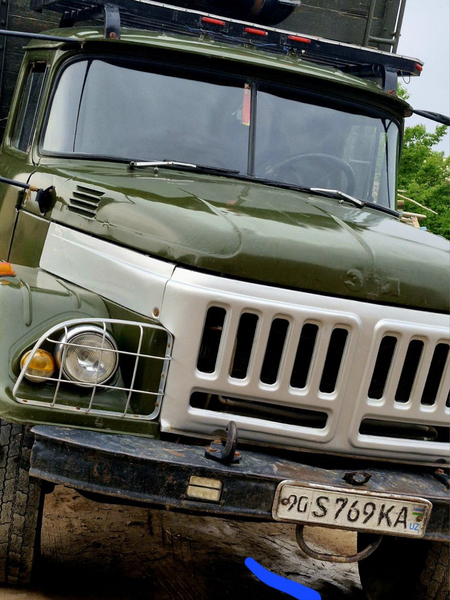 Zil 1980 yil, holati zo\\\'r