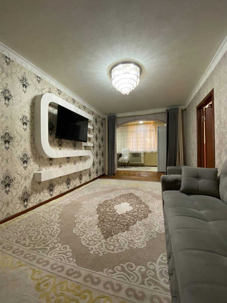 2х переделанная в 3х ком., имеется дворик