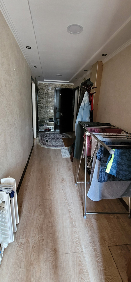 Продаётся 3 комнатная квартира