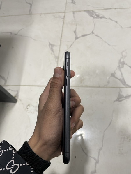 iphone 11 kora rang