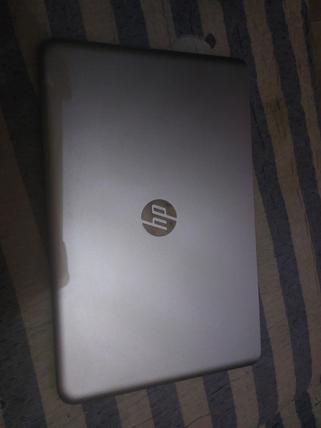 Продам ноутбук hp