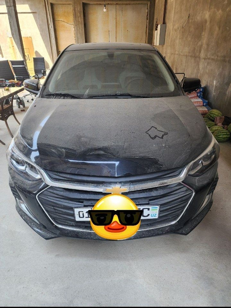 Srochno Chevrolet Onix Premier 2