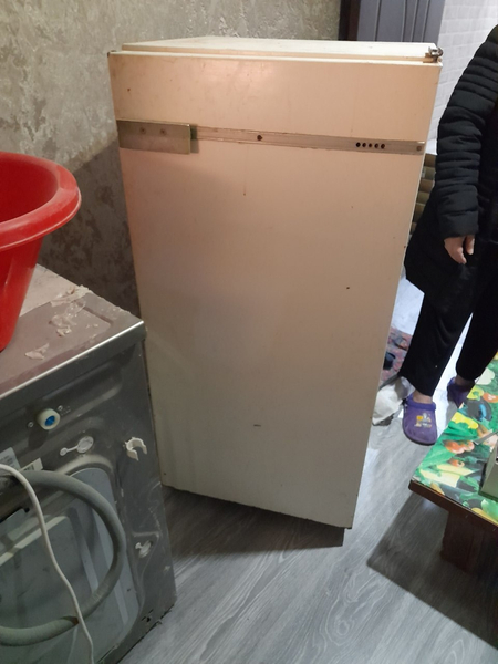 Холодильник бирюса