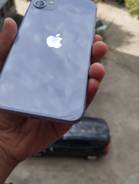 Iphone 11 sotiladi