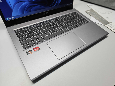 ПРОДАМ Acer Extensa EX215-23 Ноутбук Ryzen™5-7520U/8GB/512SSD/15.6