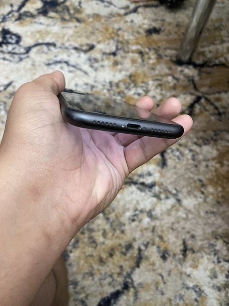 IPhone 11 64 GB yomks 73%