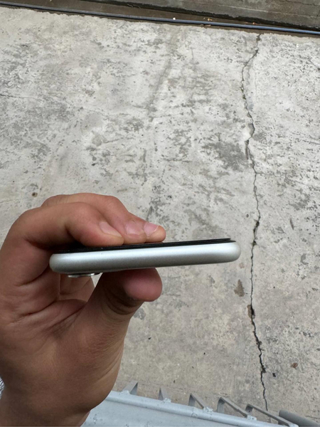 Iphone 11 256 gb tinniq
