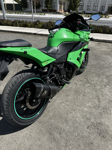 Kawasaki Ninja 250r (Orginal) (Обмен 600 или 1000)