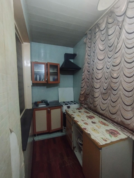 Продаётся однокомнатная 1 этаж, Юнусабад 11 квартал, Метро Мегапланет