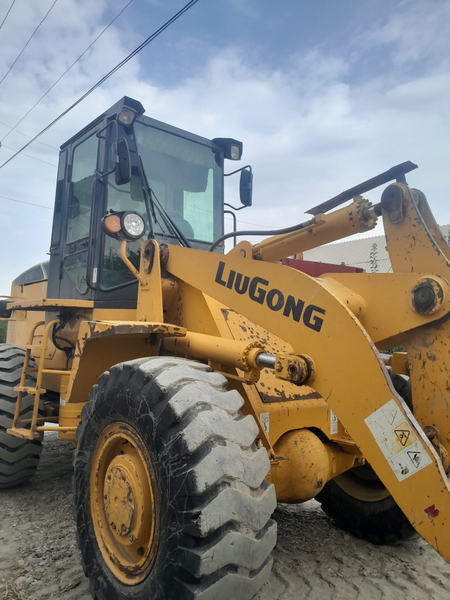 Погрузчик  LuiGong CLG836