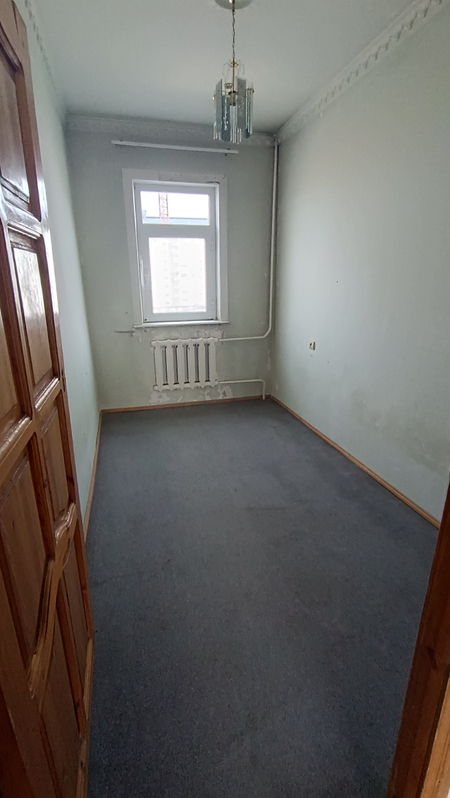 М.Горький (БИЙ) 3/8/9 срочно 70 м² раздельная