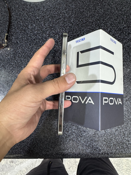 Techno pova 5 pamit 8.256g holati ideal karopka dak bor