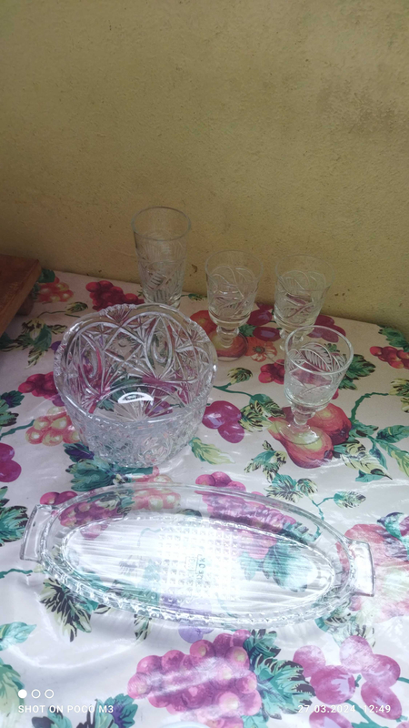 Продам хрустальные вазы