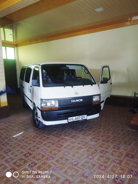 Moshina Toyota haice avtomat karobka yili 1994