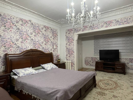 Ойбек 3/5/9 продаю квартиру с площ-74 кв….!