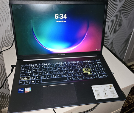 Asus Vivabook i7-1165G7 15.6 16RAM