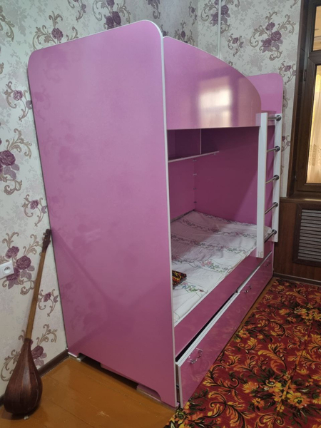 Продам двухярусни кровать