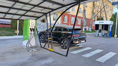 Установка электро зарядных станции