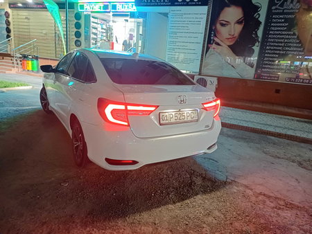 Продаю машину в отличном состояние вазможен обмен