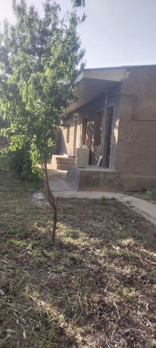 Срочно сдаётся в аренду участок 3 комната сануз кухня внутри 3 сот оре