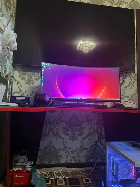 Продам игровой ПК с мебелью