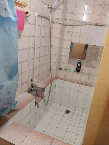 Свой дом 2,3 сот., 3 ком., Бассейн