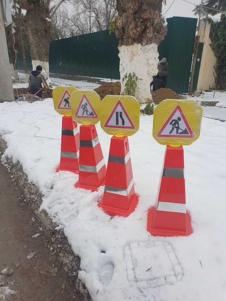Дорожный знак подставка, стоп, крест, парковка