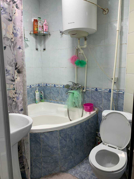 Продаётся квартира под бизнес вдоль дороги