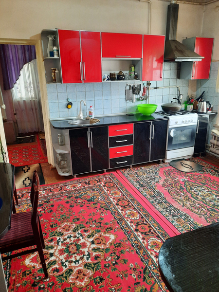Urganch tuman axunbabayevda 1600 metr kvadrat hovli joy sotiladi