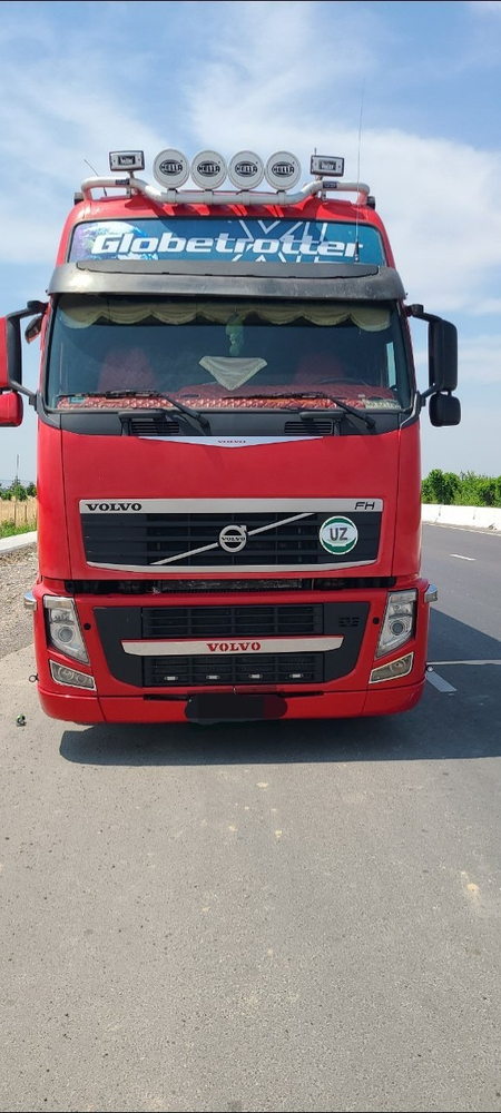 VOLVO FH EURO 5 мега + 460 105Куб KOGEL прицеп сотилади