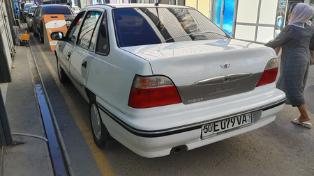 Nexia I sotiladi Xolati ideal 2006, Sons Tramblyor 169000 yurgani