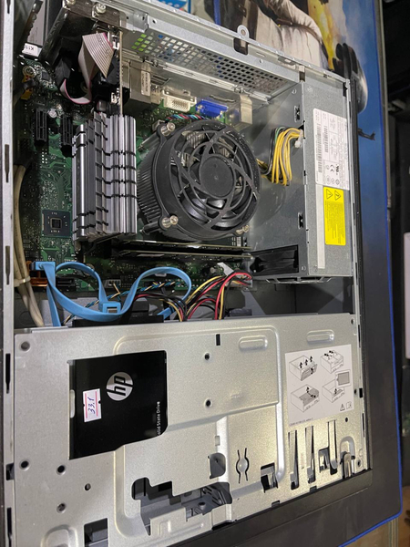 fujitsu  h81  i5 4670 / fan  ddr3 8gb X2. 16gb 1600 hp ssd 512gb