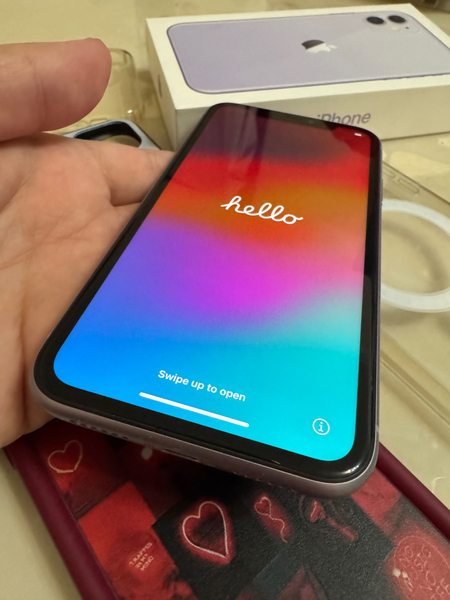 Продаю IPhone 11 Purple на 128 гигов!