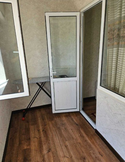 Arenda samarqan darvoza 2 hona engi uy