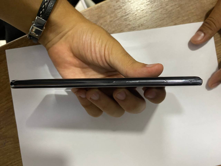 Samsung s 10 5g 8/256 идеал холатда
