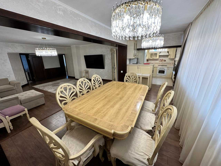 Ц1.    -3+2/3/4-  кирпич   77-серия  ( мебель + техника )   144 м²