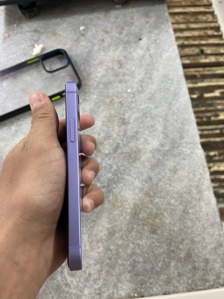 Iphone 12 mini obmen yuq