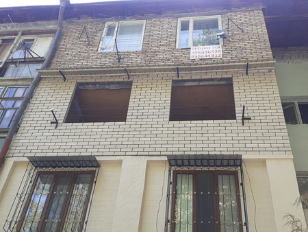 кладка кирпича на балконе
