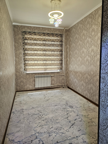 Uy sotiladi 3xona 80kvm yevro remont xamma jixozlari bilan
