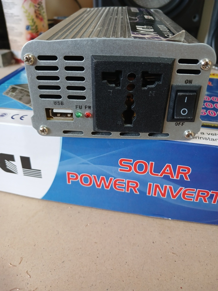 Инвертор-преобразователь 12v-220v