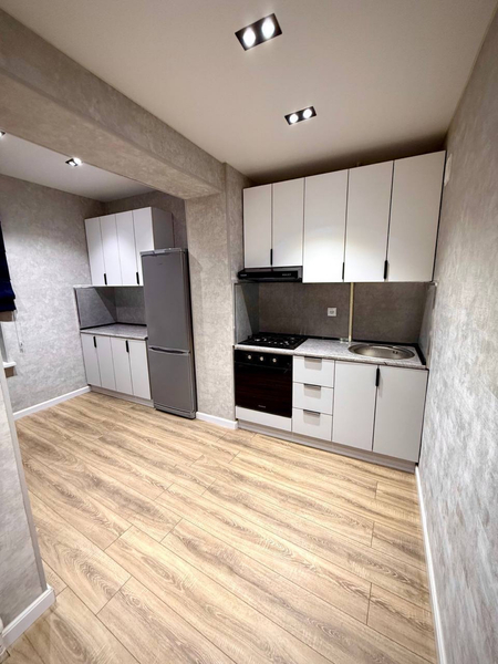 Продам квартиру 2/3/4/55м2 Ц-4 кафе Централ Алайский рынок метро минор