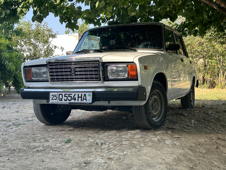 Jiguli 2107 radnoy kraska