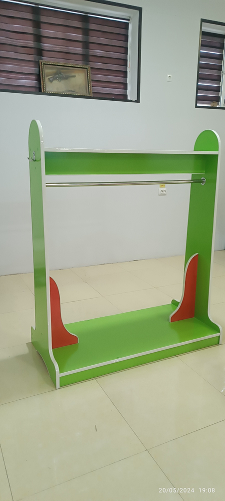 Bolalar garderobi