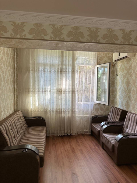 Продается 3/2/4 на Ц-5