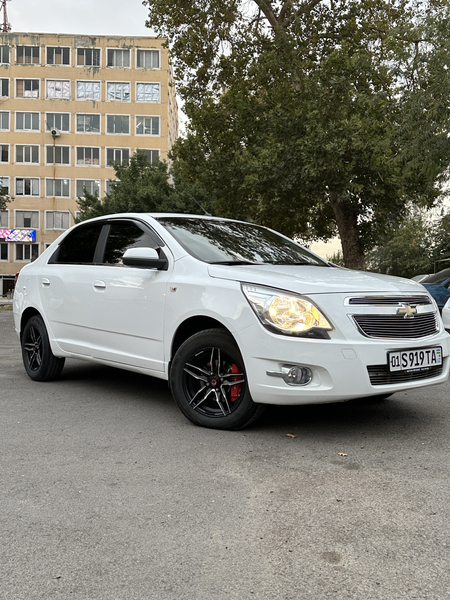 Chevrolet Cobalt 4 позиция Ltz  автомат монитор диски тонировка