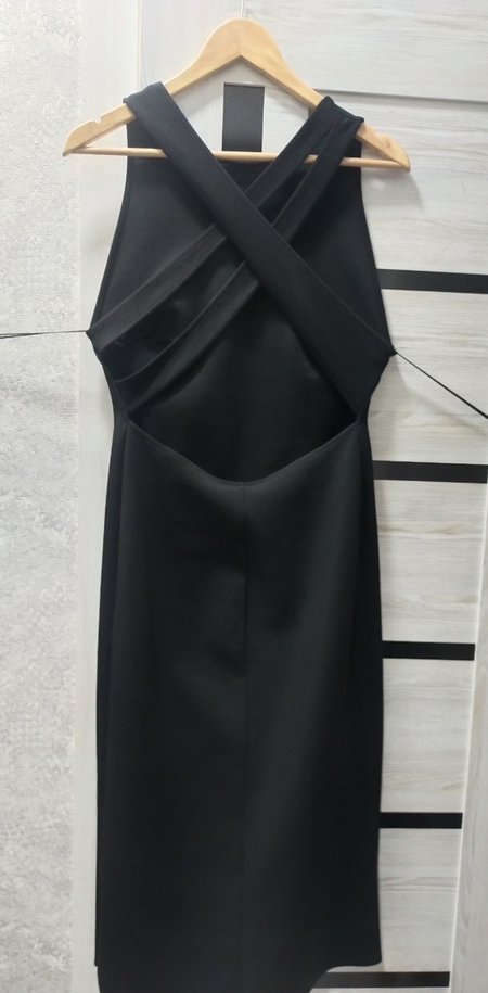 Вечернее платье Zara.